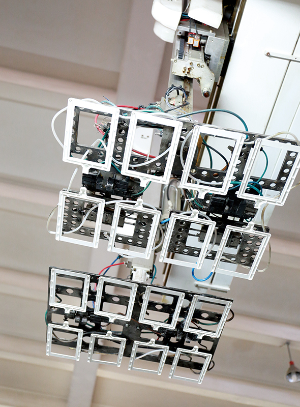 Robots First Used in Smart Manufacturing of IKEA Photo Frames - TECH-LONG